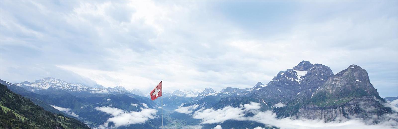 The Swiss flag – a plus for the country | Switzerland History